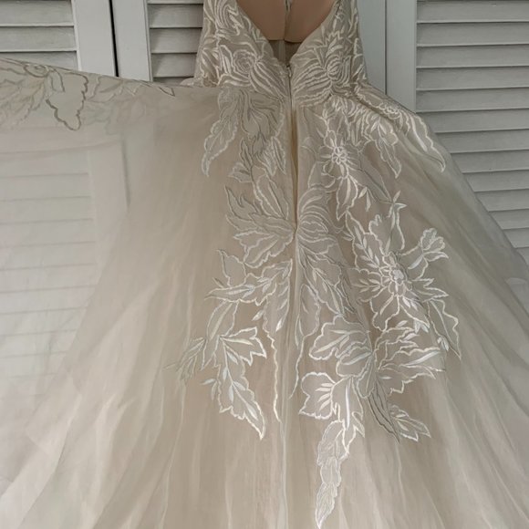 Lazaro | Dresses | Lazaro 36 Wedding Dress Cream Ball Gown | Poshmark